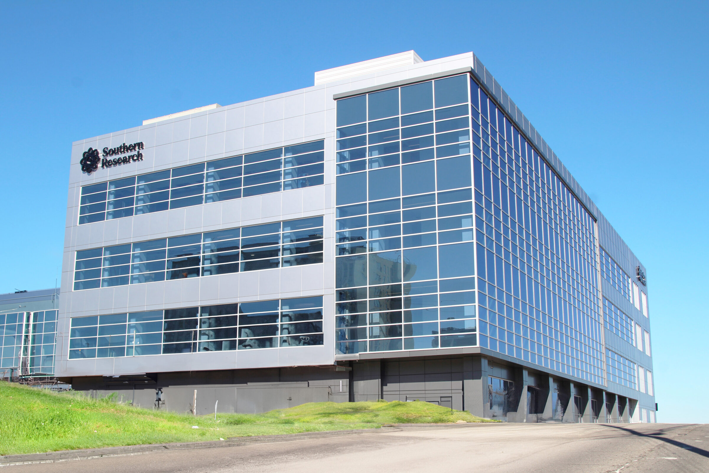 Biosafety Level 3 (BSL 3) Services | Southern Research